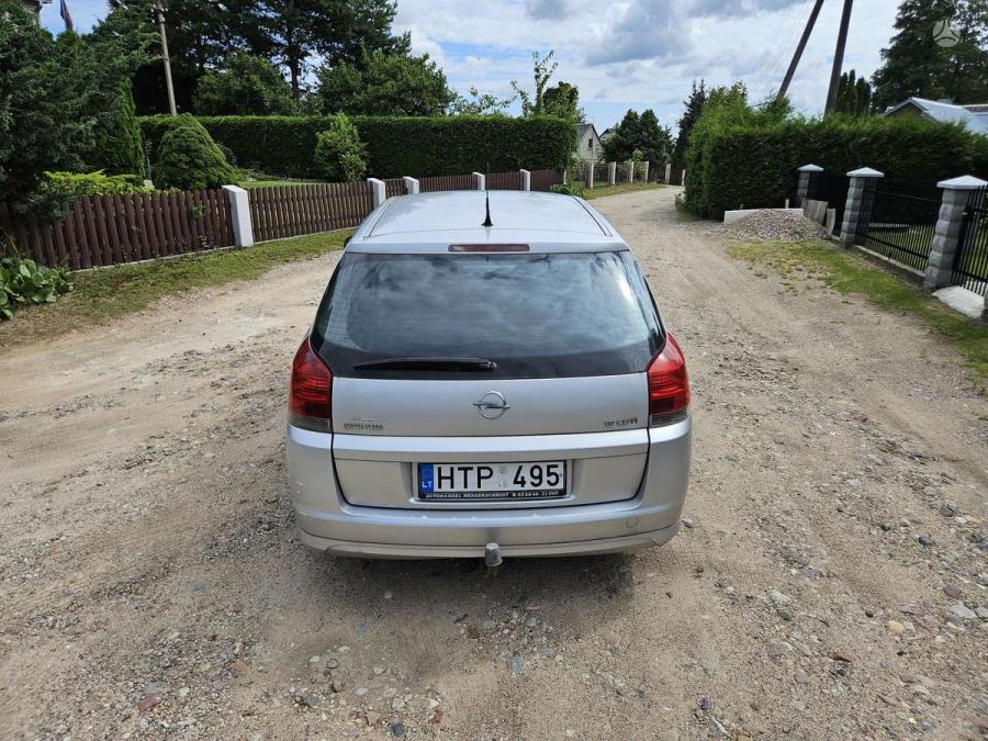 Grey Opel Signum 2007 in Prienai, with an engine capacity of 1.91 L and mileage of 324 thousand km for 1000 €, photo 5 on AUTOMOTO.COM.LV