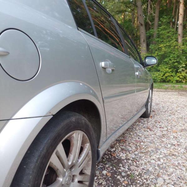Pelēks Opel Signum 2007 Kauņa, ar dzinēja tilpumu 1.91 L un nobraukumu 300 tūkst. km par 1750 €, foto 11 vietnē AUTOMOTO.COM.LV