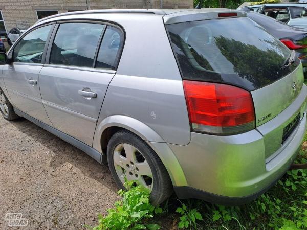 Pelēks Opel Signum 2007 Klaipėda, ar dzinēja tilpumu 2.20 L un nobraukumu 220 tūkst. km par 1050 €, foto 6 vietnē AUTOMOTO.COM.LV