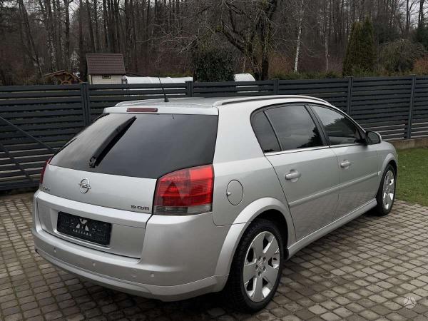 Pelēks Opel Signum 2008 Alīta, ar dzinēja tilpumu 1.90 L un nobraukumu 326 tūkst. km par 2200 €, foto 4 vietnē AUTOMOTO.COM.LV