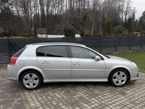 Grey Opel Signum 2008 in Alytus, with an engine capacity of 1.90 L and mileage of 326 thousand km for 2200 €, photo 5 on AUTOMOTO.COM.LV
