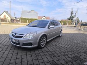 Pelēks Opel Signum 2008 Viļņa, ar dzinēja tilpumu 1.90 L un nobraukumu 331 tūkst. km par 2650 €, foto  vietnē AUTOMOTO.COM.LV
