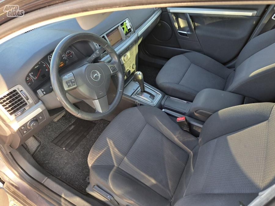 Pelēks Opel Signum 2008 Kauņa, ar dzinēja tilpumu 1.90 L un nobraukumu 275 tūkst. km par 1690 €, foto 33 vietnē AUTOMOTO.COM.LV