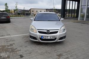 Pelēks Opel Signum 2008 Viļņa, ar dzinēja tilpumu 1.90 L un nobraukumu 284 tūkst. km par 1900 €, foto 3 vietnē AUTOMOTO.COM.LV
