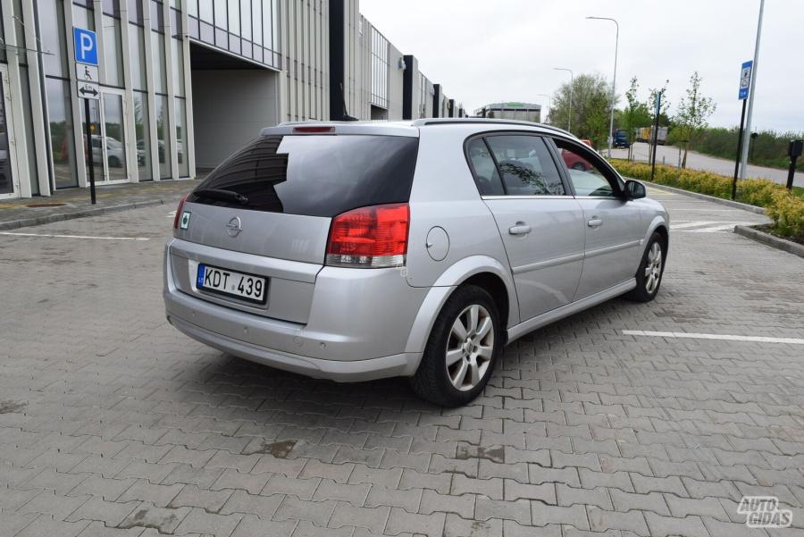 Pelēks Opel Signum 2008 Viļņa, ar dzinēja tilpumu 1.90 L un nobraukumu 284 tūkst. km par 1900 €, foto 6 vietnē AUTOMOTO.COM.LV