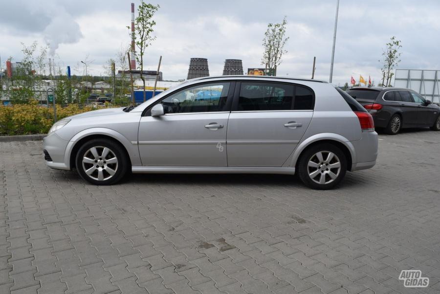 Pelēks Opel Signum 2008 Viļņa, ar dzinēja tilpumu 1.90 L un nobraukumu 284 tūkst. km par 1900 €, foto 9 vietnē AUTOMOTO.COM.LV