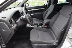 Pelēks Opel Signum 2008 Viļņa, ar dzinēja tilpumu 1.90 L un nobraukumu 284 tūkst. km par 1900 €, foto 10 vietnē AUTOMOTO.COM.LV