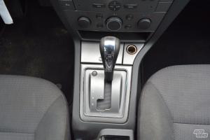 Pelēks Opel Signum 2008 Viļņa, ar dzinēja tilpumu 1.90 L un nobraukumu 284 tūkst. km par 1900 €, foto 14 vietnē AUTOMOTO.COM.LV