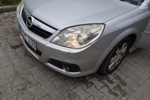 Pelēks Opel Signum 2008 Viļņa, ar dzinēja tilpumu 1.90 L un nobraukumu 284 tūkst. km par 1900 €, foto 20 vietnē AUTOMOTO.COM.LV