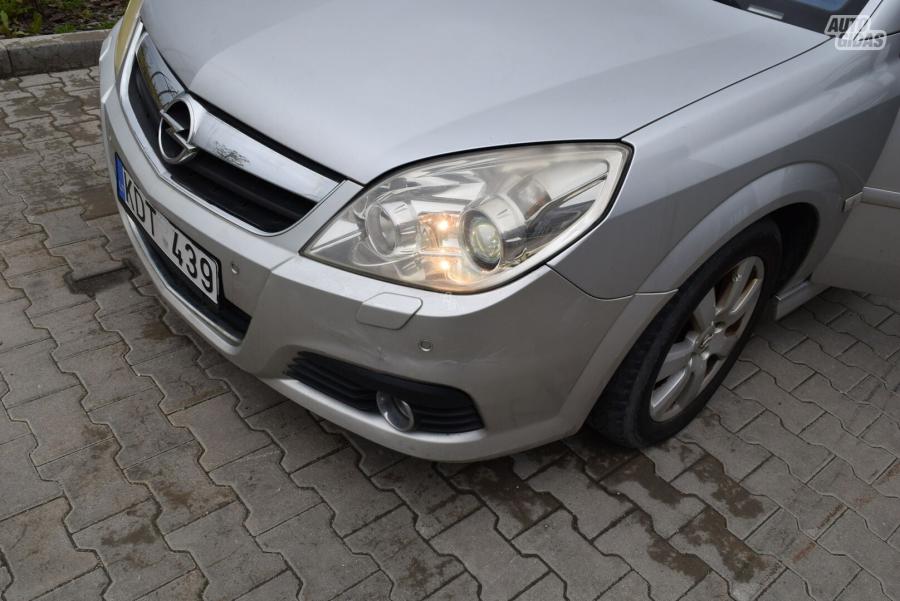 Pelēks Opel Signum 2008 Viļņa, ar dzinēja tilpumu 1.90 L un nobraukumu 284 tūkst. km par 1900 €, foto 20 vietnē AUTOMOTO.COM.LV