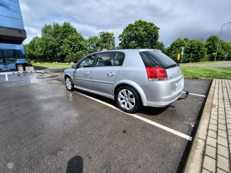 Pelēks Opel Signum 2008 Kauņa, ar dzinēja tilpumu 1.91 L un nobraukumu 225 tūkst. km par 1500 €, foto 13 vietnē AUTOMOTO.COM.LV