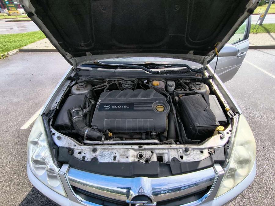 Pelēks Opel Signum 2008 Kauņa, ar dzinēja tilpumu 1.91 L un nobraukumu 225 tūkst. km par 1500 €, foto 22 vietnē AUTOMOTO.COM.LV