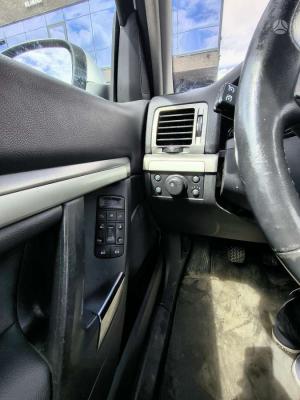 Pelēks Opel Signum 2008 Kauņa, ar dzinēja tilpumu 1.91 L un nobraukumu 225 tūkst. km par 1500 €, foto 27 vietnē AUTOMOTO.COM.LV