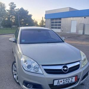 Grey Opel Signum 2008 in Alytus, with an engine capacity of 1.91 L and mileage of 327 thousand km for 1950 €, photo 3 on AUTOMOTO.COM.LV