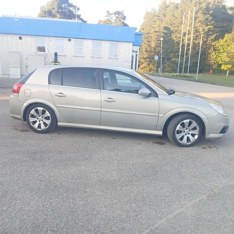 Grey Opel Signum 2008 in Alytus, with an engine capacity of 1.91 L and mileage of 327 thousand km for 1950 €, photo 4 on AUTOMOTO.COM.LV