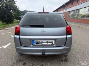 Pelēks Opel Signum 2008 Viļņa, ar dzinēja tilpumu 1.90 L un nobraukumu 413 tūkst. km par 1199 €, foto 6 vietnē AUTOMOTO.COM.LV
