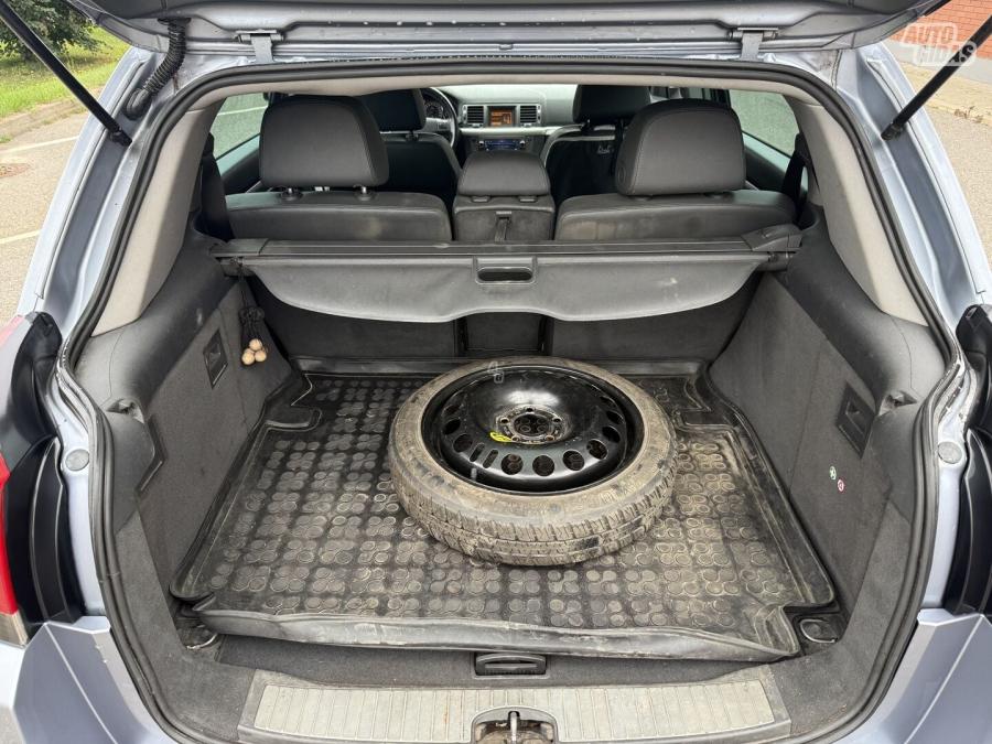 Pelēks Opel Signum 2008 Viļņa, ar dzinēja tilpumu 1.90 L un nobraukumu 413 tūkst. km par 1199 €, foto 21 vietnē AUTOMOTO.COM.LV