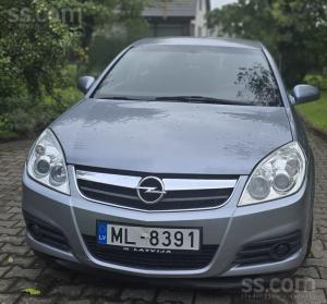 Pelēks Opel Signum 2005 Valmiera, ar dzinēja tilpumu 1.90 L un nobraukumu 338 tūkst. km par 1200 €, foto  vietnē AUTOMOTO.COM.LV