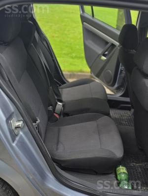Pelēks Opel Signum 2005 Valmiera, ar dzinēja tilpumu 1.90 L un nobraukumu 338 tūkst. km par 1200 €, foto 8 vietnē AUTOMOTO.COM.LV