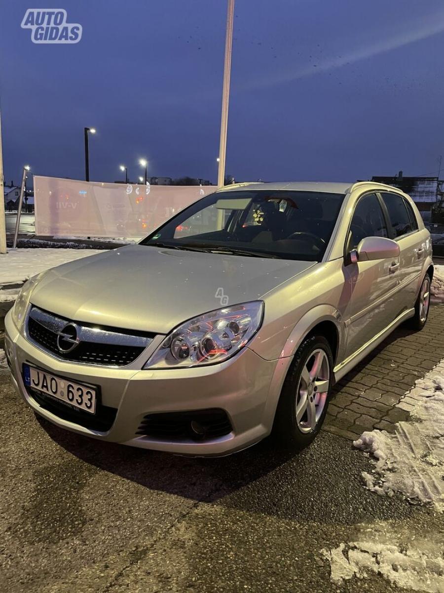 Pelēks Opel Signum 2007 Alīta, ar dzinēja tilpumu 1.90 L un nobraukumu 290 tūkst. km par 1600 €, foto 1 vietnē AUTOMOTO.COM.LV