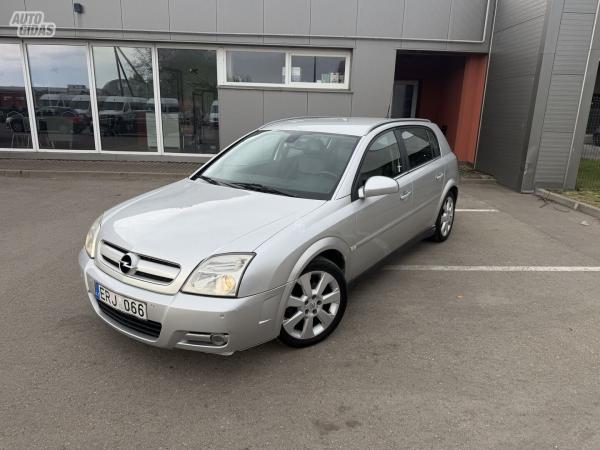 Pelēks Opel Signum 2004 Kauņa, ar dzinēja tilpumu 2.20 L un nobraukumu 320 tūkst. km par 1350 €, foto 1 vietnē AUTOMOTO.COM.LV