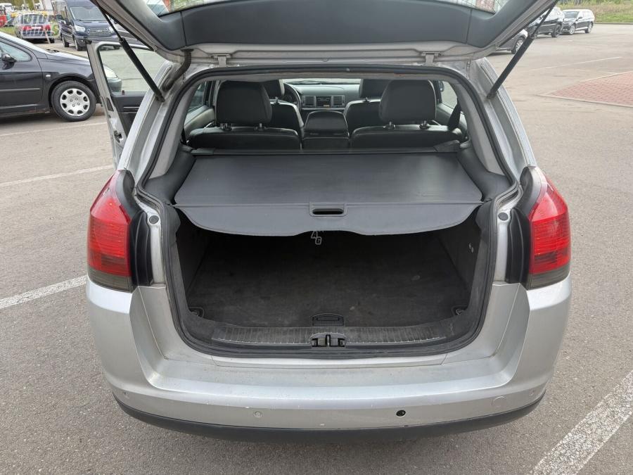 Grey Opel Signum 2004 in Kaunas, with an engine capacity of 2.20 L and mileage of 320 thousand km for 1350 €, photo 11 on AUTOMOTO.COM.LV