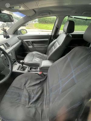 Grey Opel Signum 2006 in Kaunas, with an engine capacity of 1.90 L and mileage of 348 thousand km for 900 €, photo 7 on AUTOMOTO.COM.LV