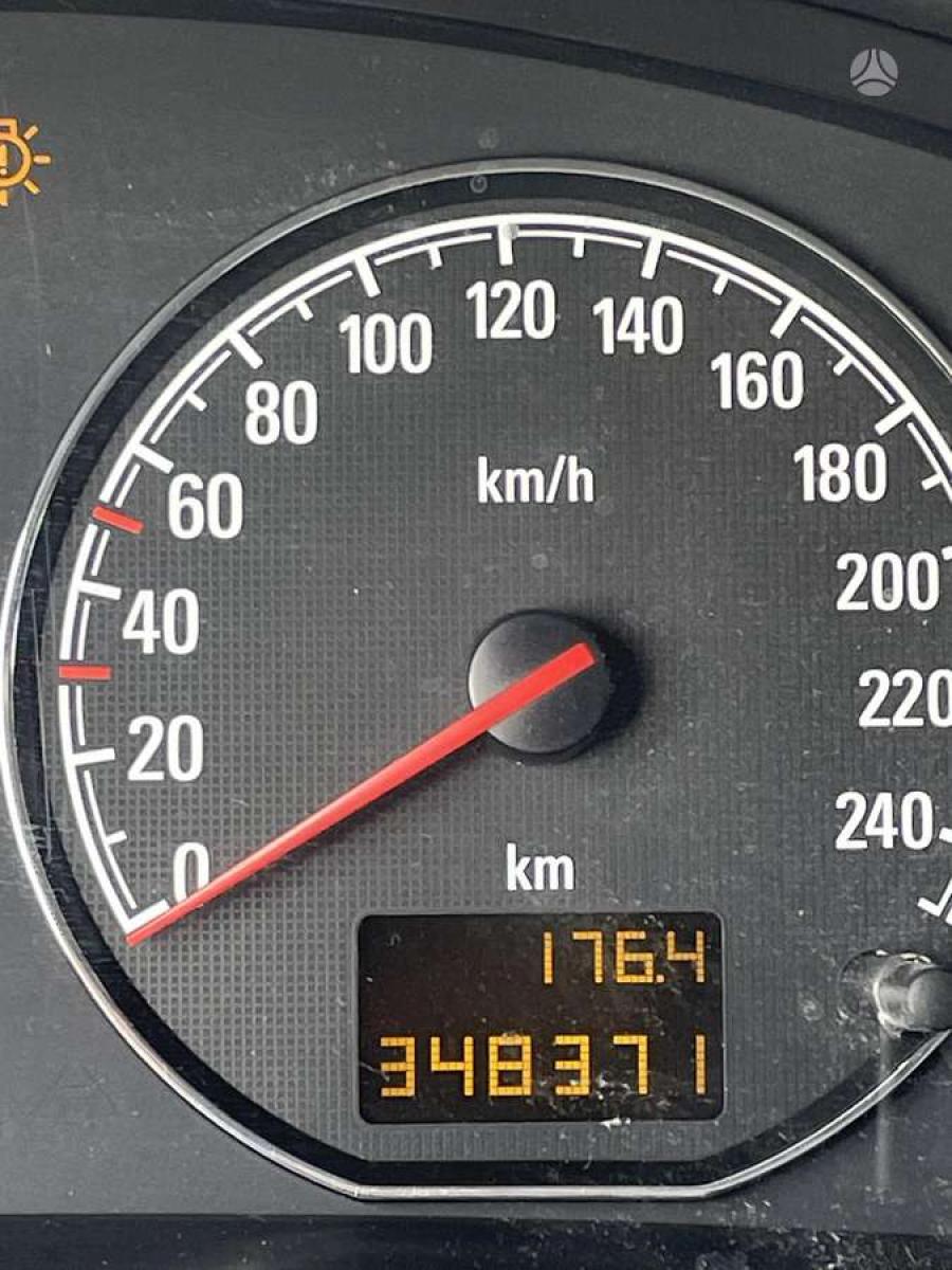 Grey Opel Signum 2006 in Kaunas, with an engine capacity of 1.90 L and mileage of 348 thousand km for 900 €, photo 10 on AUTOMOTO.COM.LV