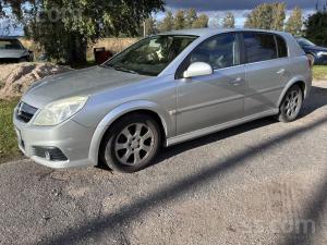 Grey Opel Signum 2006 in Talsi, with an engine capacity of 1.90 L and mileage of 292 thousand km for 1500 €, photo  on AUTOMOTO.COM.LV