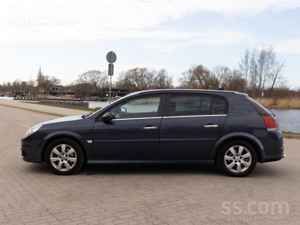 Pelēks Opel Signum 2007 Liepāja, ar dzinēja tilpumu 3.00 L un nobraukumu 293 tūkst. km par 2200 €, foto 4 vietnē AUTOMOTO.COM.LV