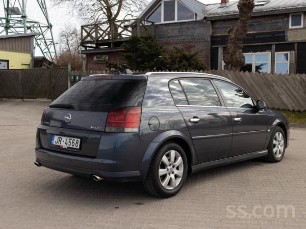 Pelēks Opel Signum 2007 Liepāja, ar dzinēja tilpumu 3.00 L un nobraukumu 293 tūkst. km par 2200 €, foto 7 vietnē AUTOMOTO.COM.LV