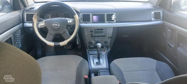 Opel Signum 2003 Viļņa, ar dzinēja tilpumu 2.20 L un nobraukumu 230 tūkst. km par 390 €, foto 6 vietnē AUTOMOTO.COM.LV