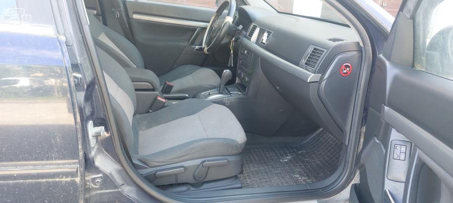 Opel Signum 2003 Viļņa, ar dzinēja tilpumu 2.20 L un nobraukumu 230 tūkst. km par 390 €, foto 9 vietnē AUTOMOTO.COM.LV
