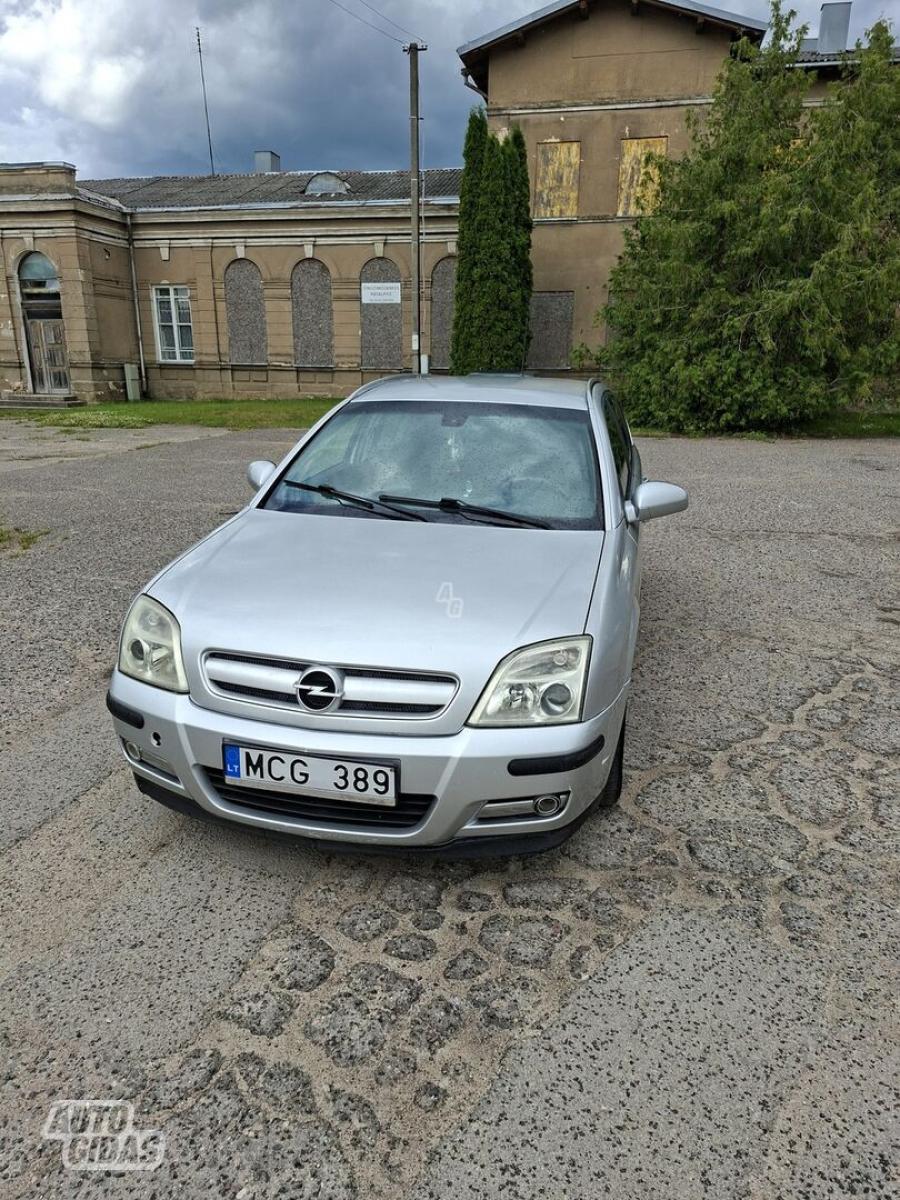 Opel Signum 2003 Viļņa, ar dzinēja tilpumu 2.20 L un nobraukumu 330 tūkst. km par 1400 €, foto 1 vietnē AUTOMOTO.COM.LV
