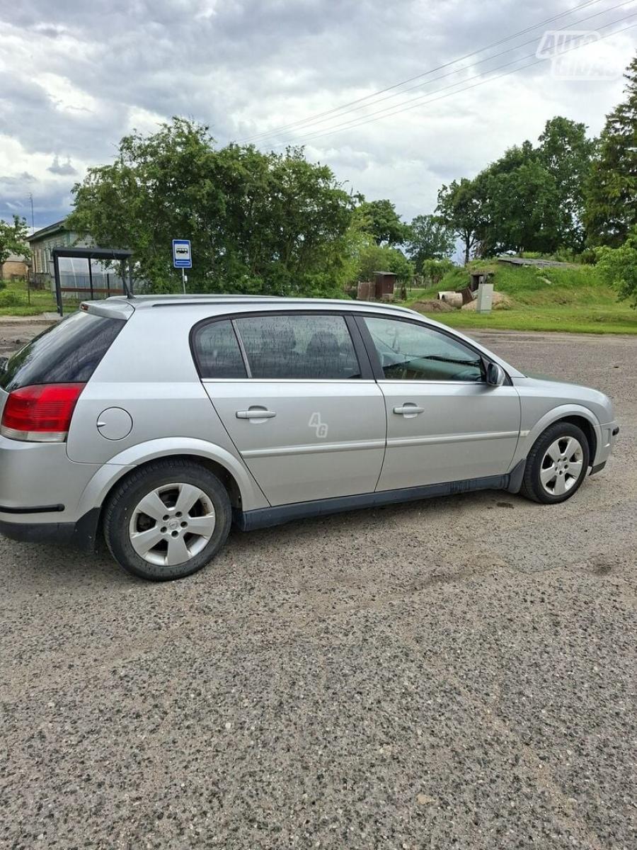 Opel Signum 2003 Viļņa, ar dzinēja tilpumu 2.20 L un nobraukumu 330 tūkst. km par 1400 €, foto 7 vietnē AUTOMOTO.COM.LV