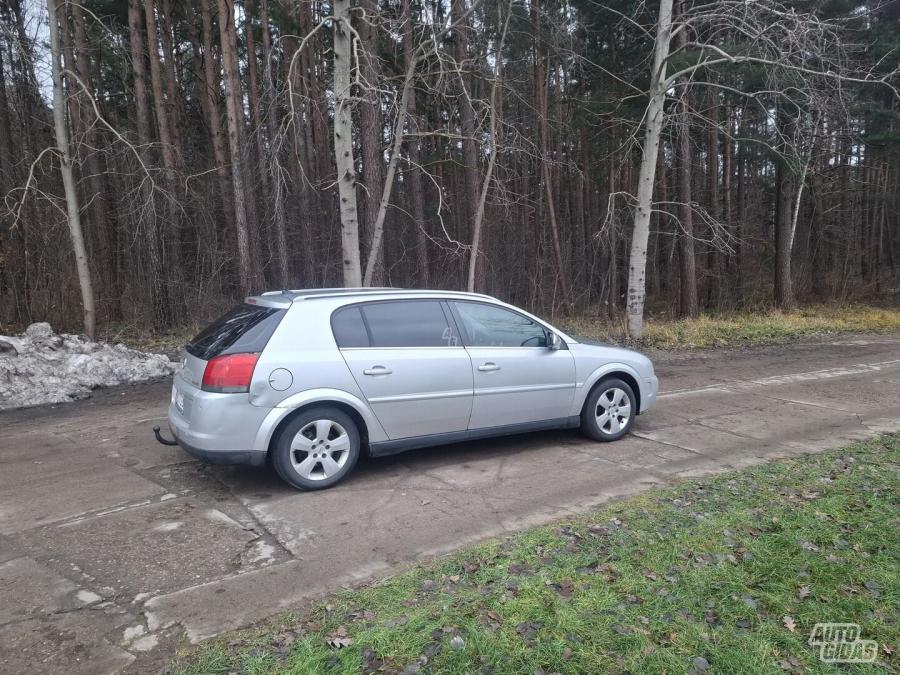 Opel Signum 2004 Viļņa, ar dzinēja tilpumu 1.90 L un nobraukumu 350 tūkst. km par 790 €, foto 5 vietnē AUTOMOTO.COM.LV