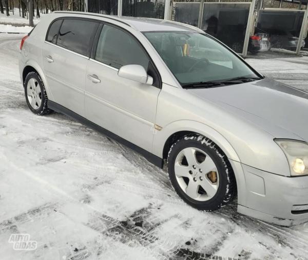 Opel Signum 2004 in Kaunas, with an engine capacity of 2.20 L and mileage of 290 thousand km for 680 €, photo 4 on AUTOMOTO.COM.LV
