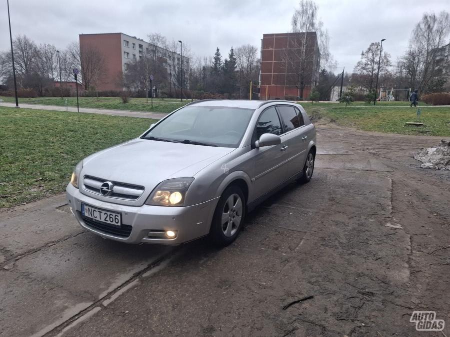 Opel Signum 2004 Viļņa, ar dzinēja tilpumu 1.90 L un nobraukumu 400 tūkst. km par 790 €, foto 1 vietnē AUTOMOTO.COM.LV
