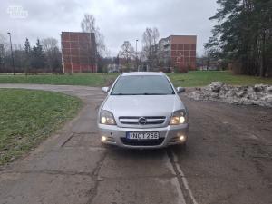 Opel Signum 2004 Viļņa, ar dzinēja tilpumu 1.90 L un nobraukumu 400 tūkst. km par 790 €, foto 2 vietnē AUTOMOTO.COM.LV
