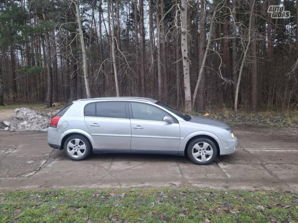 Opel Signum 2004 Viļņa, ar dzinēja tilpumu 1.90 L un nobraukumu 400 tūkst. km par 790 €, foto 4 vietnē AUTOMOTO.COM.LV