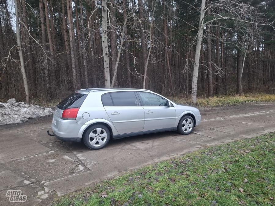 Opel Signum 2004 Viļņa, ar dzinēja tilpumu 1.90 L un nobraukumu 400 tūkst. km par 790 €, foto 5 vietnē AUTOMOTO.COM.LV