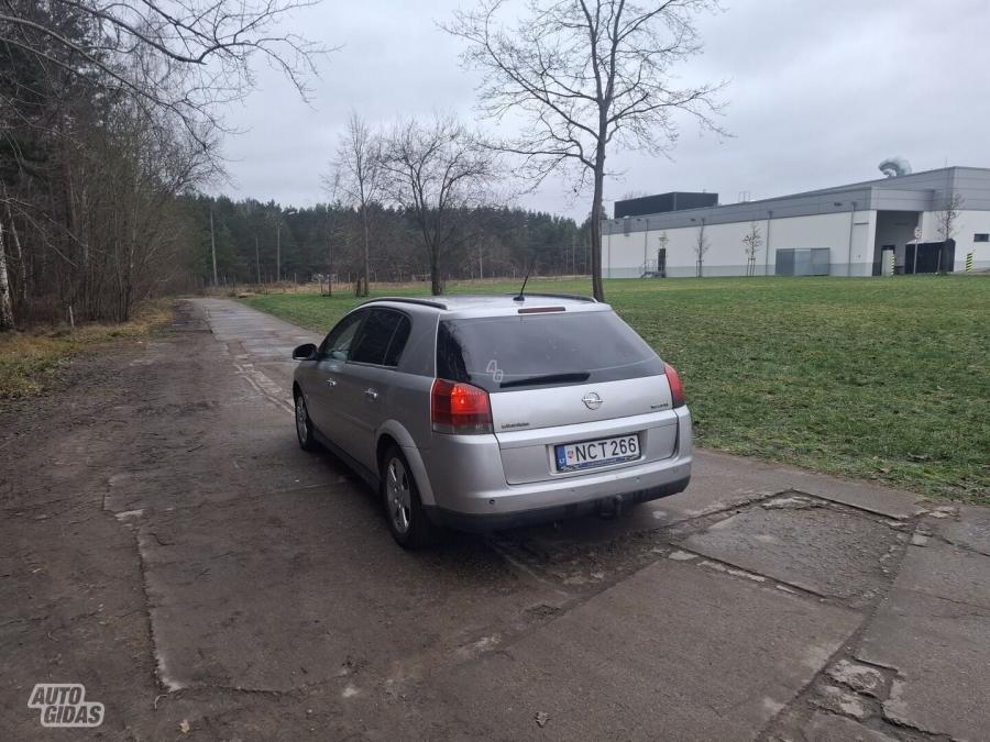 Opel Signum 2004 Viļņa, ar dzinēja tilpumu 1.90 L un nobraukumu 400 tūkst. km par 790 €, foto 6 vietnē AUTOMOTO.COM.LV
