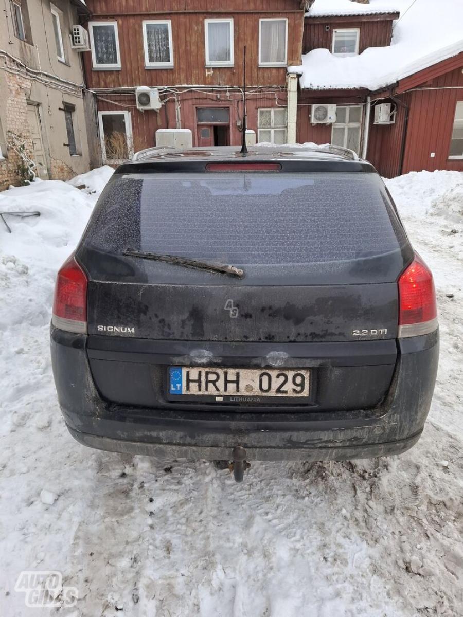 Opel Signum 2004 in Klaipeda, with an engine capacity of 2.20 L and mileage of 300 thousand km for 600 €, photo 4 on AUTOMOTO.COM.LV