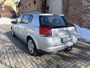 Opel Signum 2004 in Vilnius, with an engine capacity of 1.90 L and mileage of 353 thousand km for 1150 €, photo 2 on AUTOMOTO.COM.LV