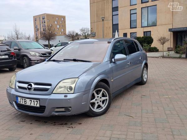 Opel Signum 2004 Viļņa, ar dzinēja tilpumu 1.90 L un nobraukumu 285 tūkst. km par 1500 €, foto 1 vietnē AUTOMOTO.COM.LV