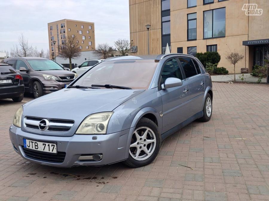 Opel Signum 2004 Viļņa, ar dzinēja tilpumu 1.90 L un nobraukumu 285 tūkst. km par 1500 €, foto 1 vietnē AUTOMOTO.COM.LV