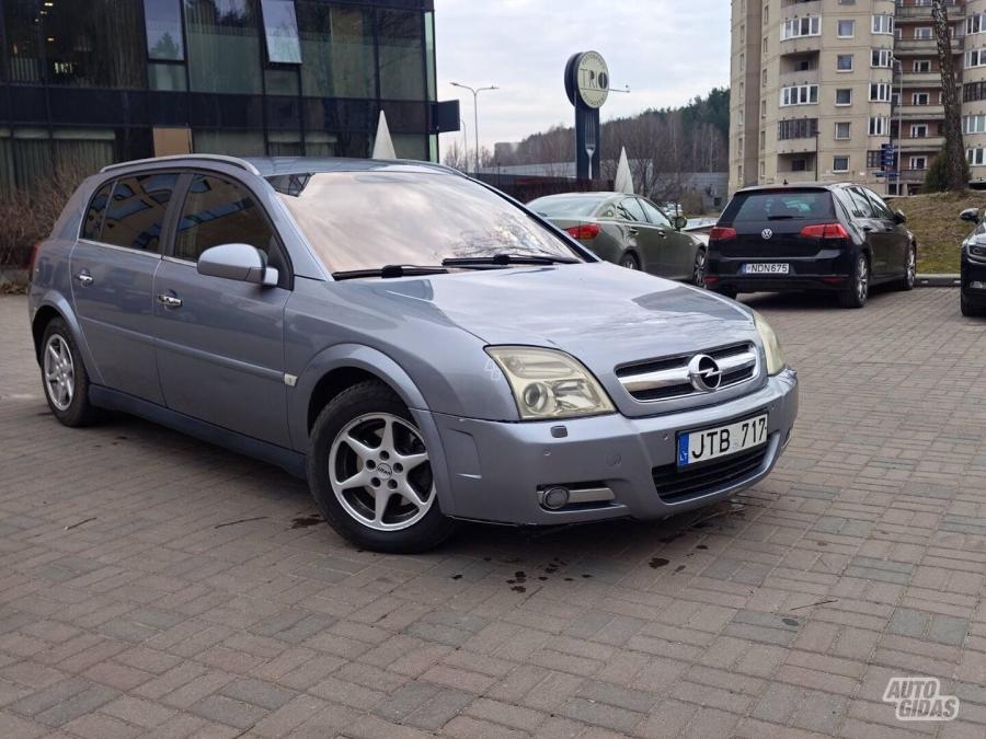 Opel Signum 2004 Viļņa, ar dzinēja tilpumu 1.90 L un nobraukumu 285 tūkst. km par 1500 €, foto 3 vietnē AUTOMOTO.COM.LV