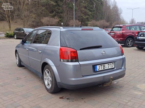 Opel Signum 2004 Viļņa, ar dzinēja tilpumu 1.90 L un nobraukumu 285 tūkst. km par 1500 €, foto 5 vietnē AUTOMOTO.COM.LV