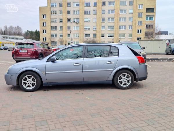 Opel Signum 2004 Viļņa, ar dzinēja tilpumu 1.90 L un nobraukumu 285 tūkst. km par 1500 €, foto 6 vietnē AUTOMOTO.COM.LV