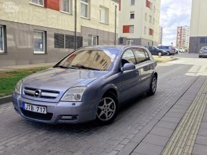 Opel Signum 2004 in Vilnius, with an engine capacity of 1.90 L and mileage of 285 thousand km for 1500 €, photo  on AUTOMOTO.COM.LV
